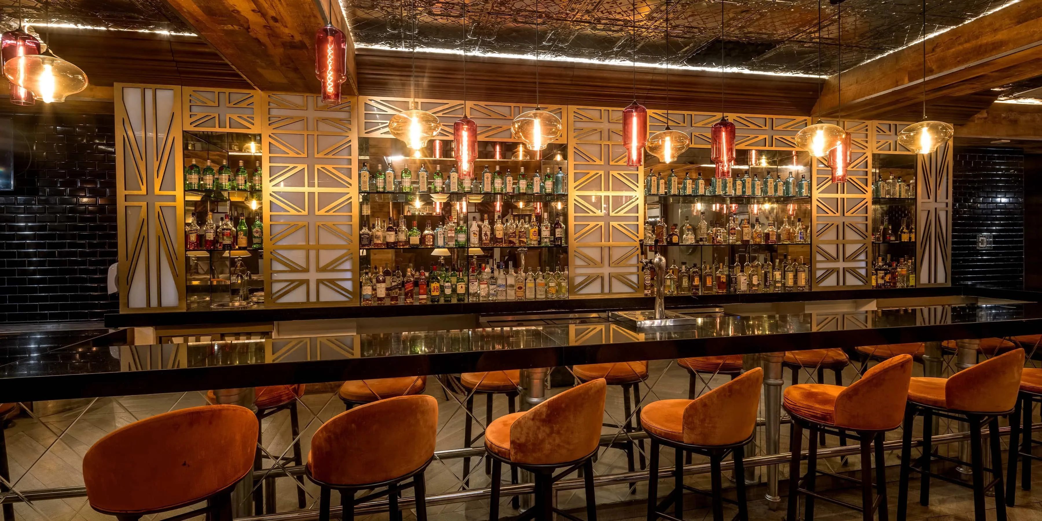 All Inclusive British Pub Experience | Moon Palace Cancun